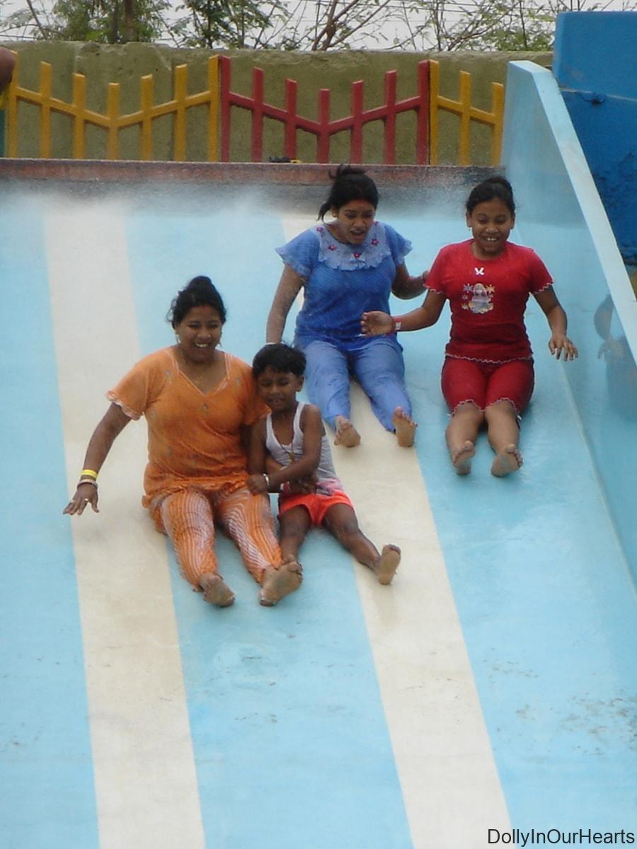 Splash WaterPark-2008 – DOLLY IN OUR HEARTS