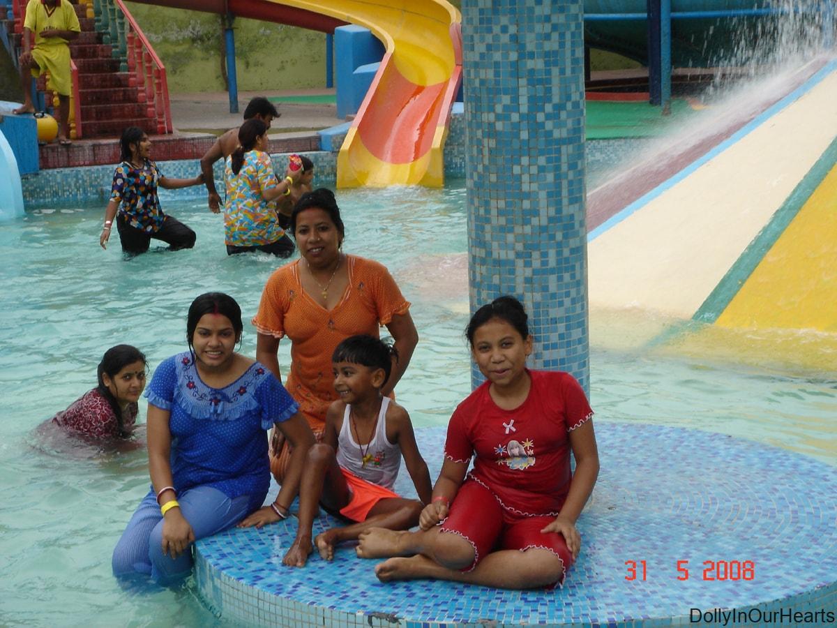 Splash WaterPark-2008 – DOLLY IN OUR HEARTS